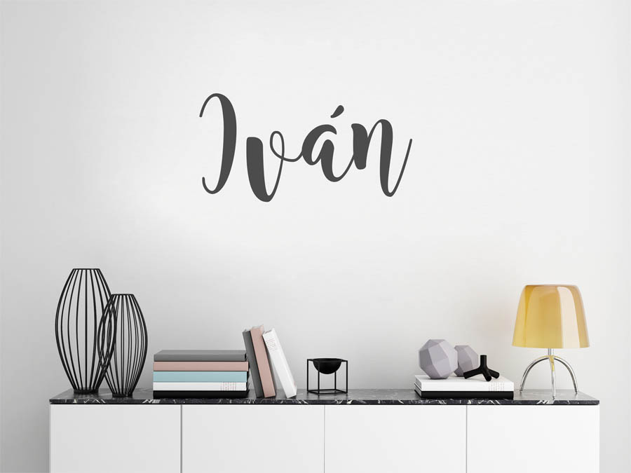 Wandtattoo Iván als Namensschild, Monogramm oder verschnörkelte Schrift