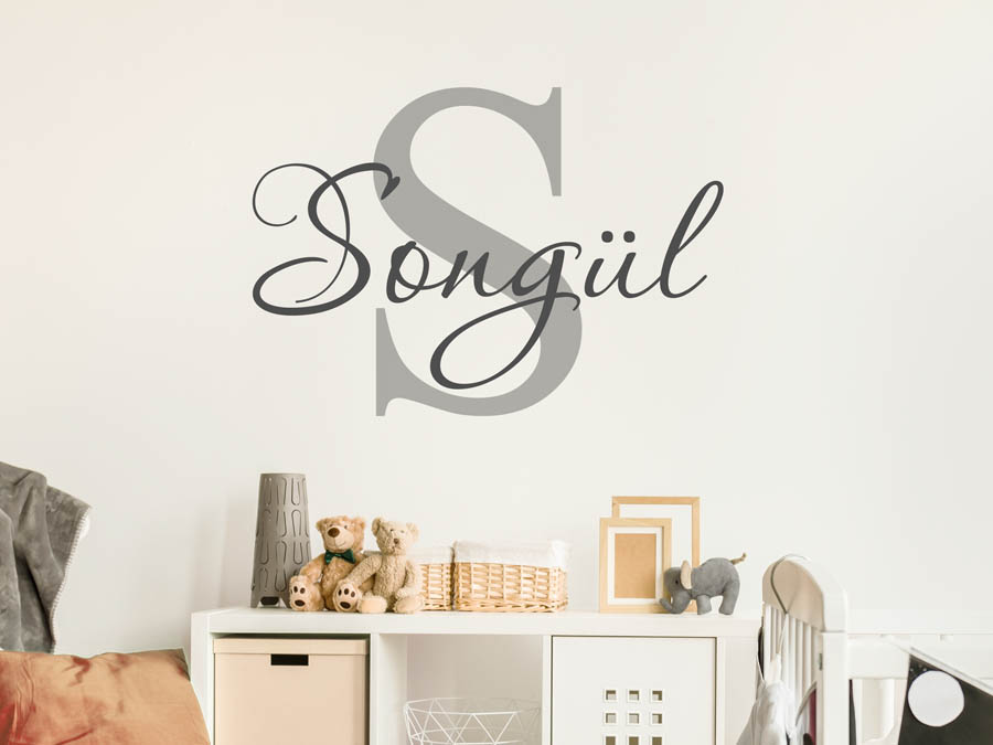 Wandtattoo Songül als Namensschild, Monogramm oder verschnörkelte Schrift
